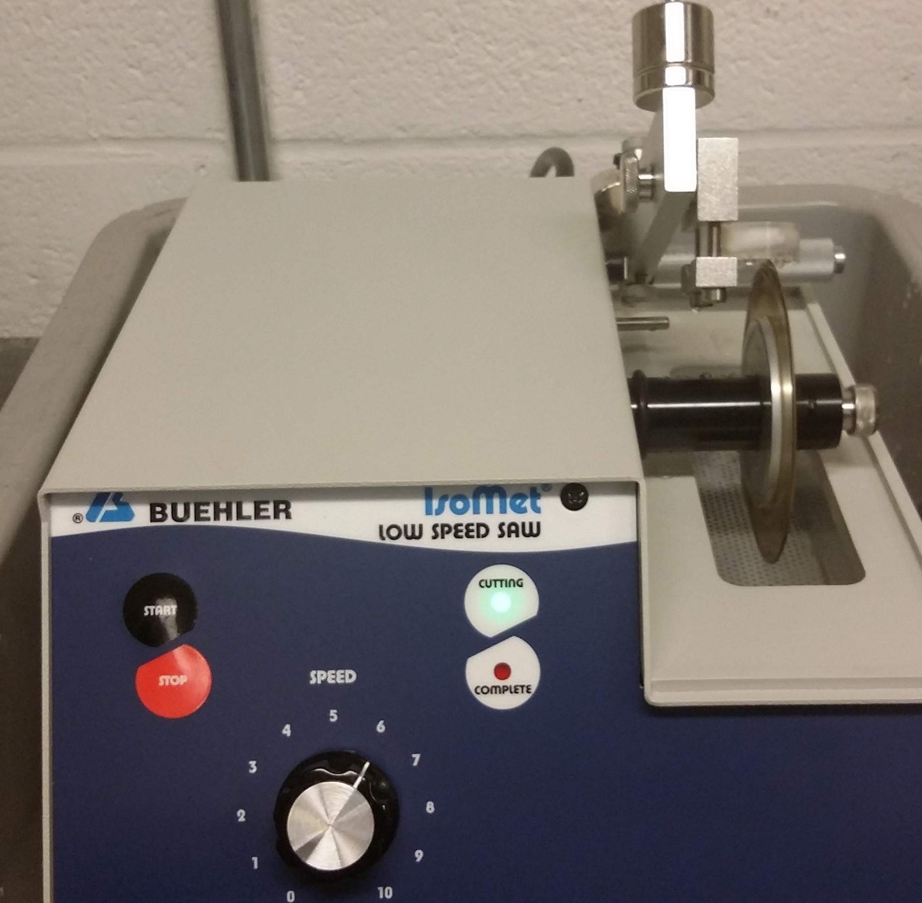 Low Speed Diamond Saw | Materials Science Teaching Laboratory